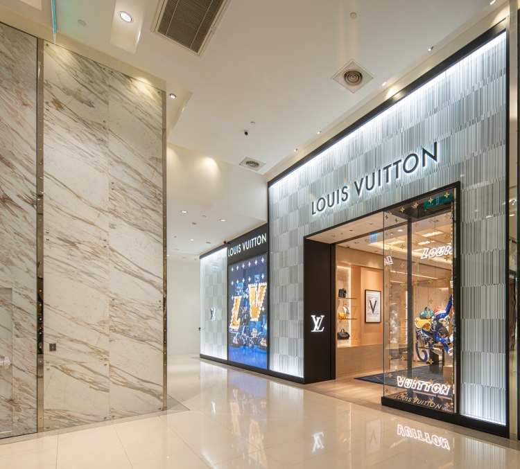 LV Sogo BR4旗艦店改裝開幕！佔據三層樓面積150坪空間，搶當復興店領頭羊！ | Bella.tw儂儂